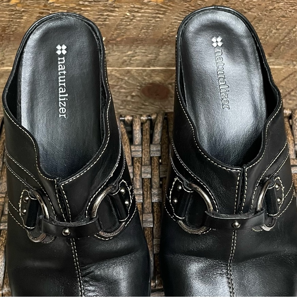 Naturalizer Women's Bantam Black Leather Mule Shoes S… - Gem